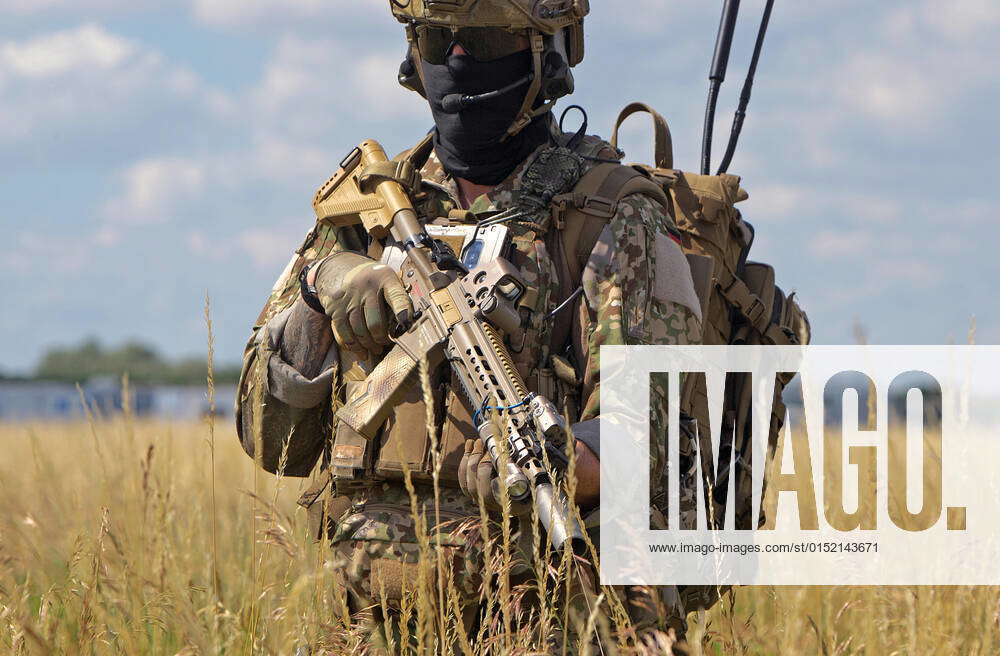 Commando soldier of the German Armed Forces Special Forces Command KSK ...