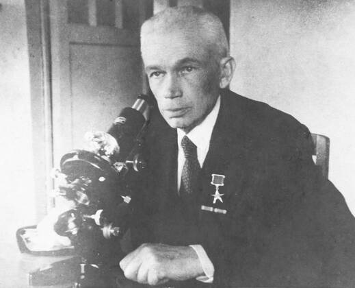 Alexandre Bogomolets 432775 01.04.1946 Alexandre Bogomolets, Soviet ...