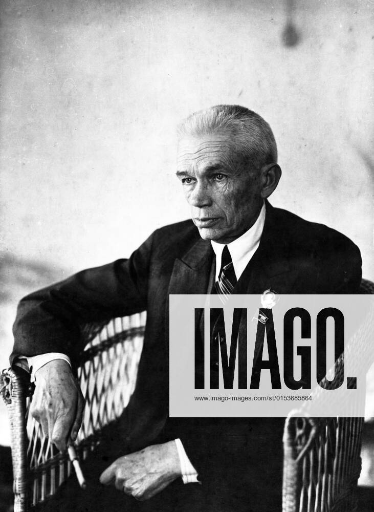 Alexander Bogomolets 871635 01.08.1946 Alexander Bogomolets, a Soviet ...