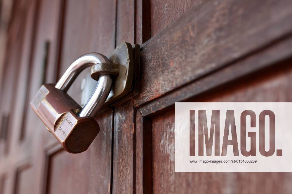 Large lock on a big wooden door, 5012948, Door, Wooden, Access, Deny ...