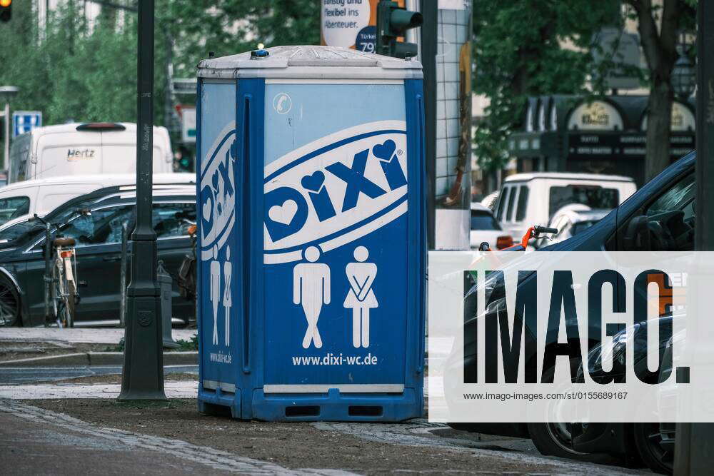 Dusseldorf 14 04 2022 mobile toilet Toi Toi Dixie Klo WC construction ...