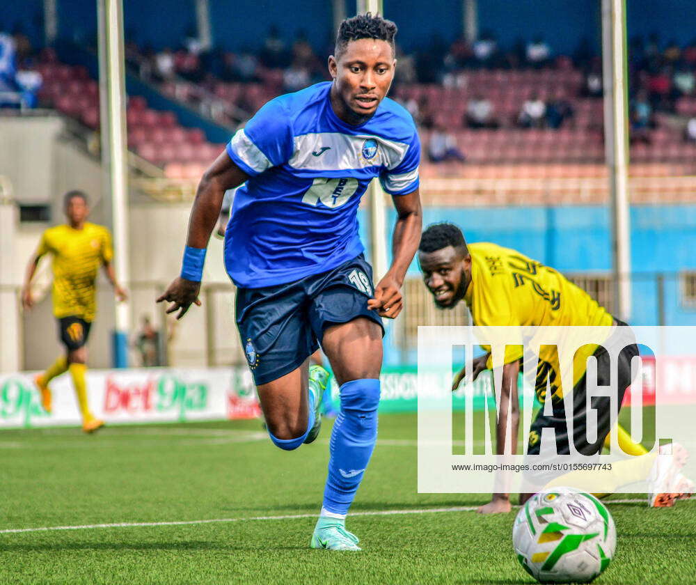 ABA, NIGERIA - APRIL 07: Orok Gabriel of Enyimba and Taiye Muritala of ...