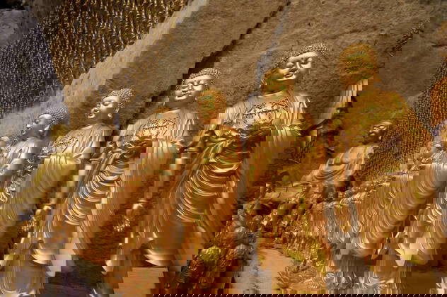 Golden statues of Buddha in carving in Ipoh, Malaysia, Asia., 1848401 ...