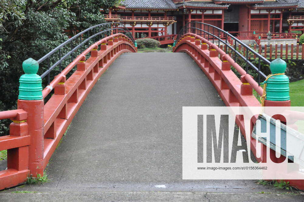 Byodo-In Temple in Oahu, Hawaii , 14547488, architecture, asian, bridge ...