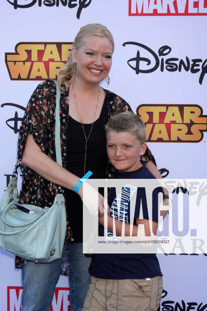 Melissa Peterman Riley David Brady Melissa Peterman, Riley David Brady