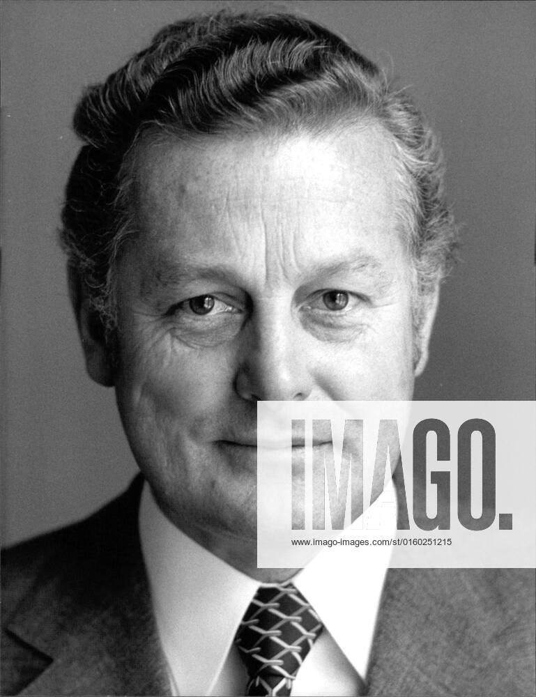 Max Streibl Das Bild zeigt den CSU-Politiker Max