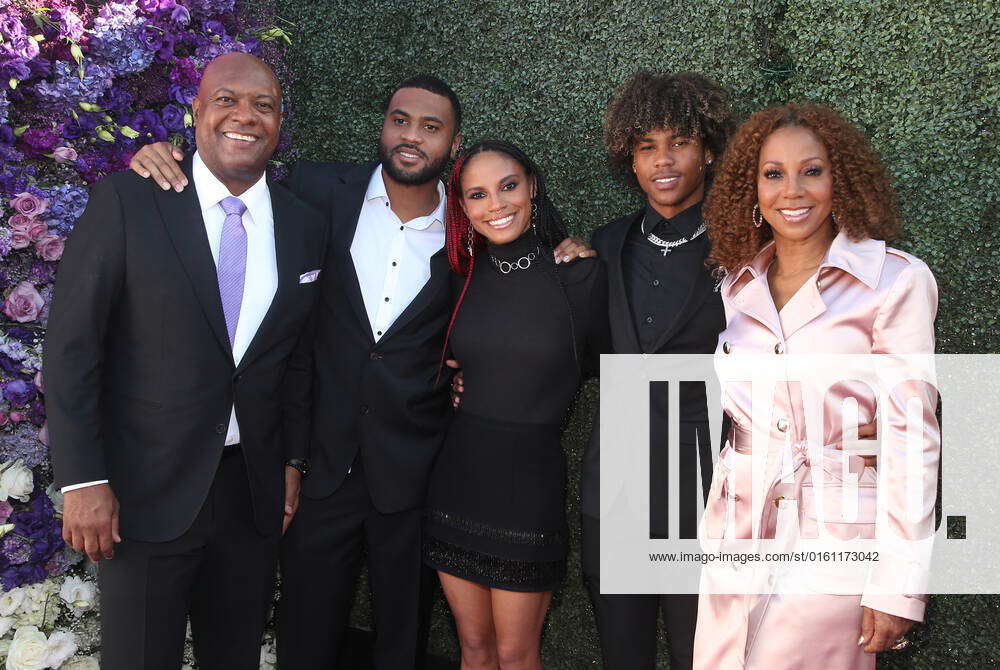 Holly Robinson Roman Peete