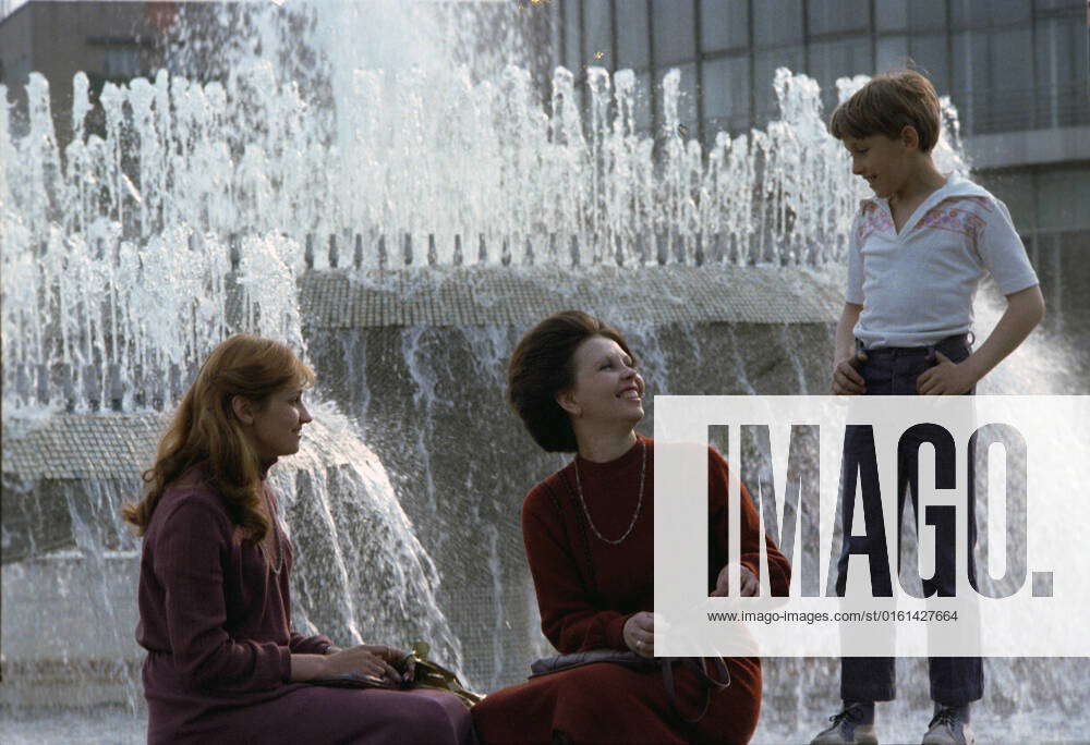 Donetsk Worsted Fabrics Spinning Factory 8174002 20.07.1981 Lyudmila ...