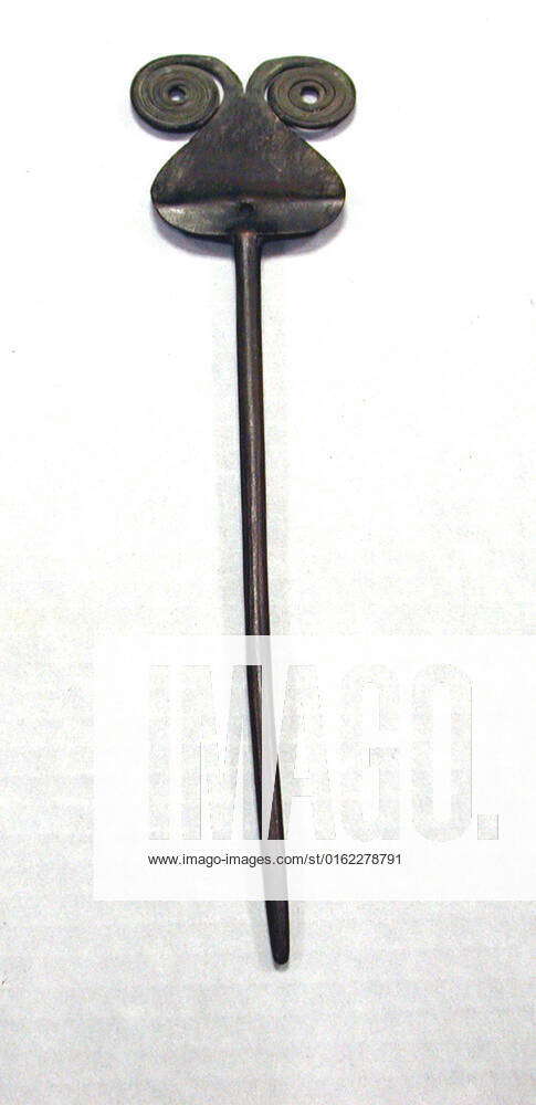 Tupu (pin) A.D. 1400 1533 (?) Inca (?) This object is a tupu, a Quechua ...