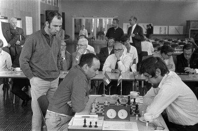 Anefo photo collection. IBM chess tournament 2nd round; Hort ...