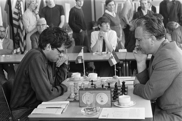 Anefo photo collection. IBM chess tournament 2nd round; Hort ...