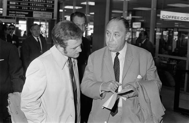 Anefo photo collection. Rapid Wien team arrives at Schiphol for the ...