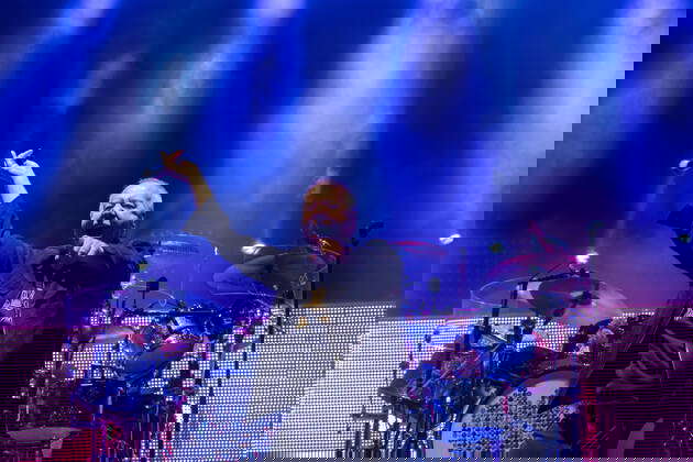 Simple Minds Concert In Santander Jim Kerr singer of the Scottish group ...