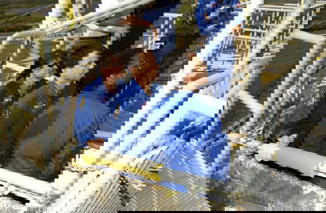 KENNEDY SPACE CENTER, Fla. -- The STS-88 crew get instruction from Ken ...