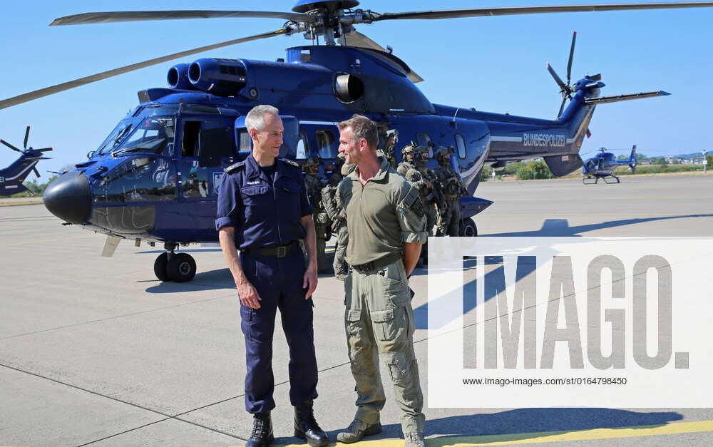 The President of the Federal Police Directorate 11 BPOLD 11 , Olaf ...