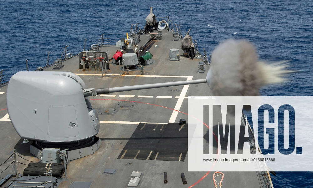 160430-N-FQ994-361 MEDITERRANEAN SEA (April 30, 2016) USS Porter (DDG ...