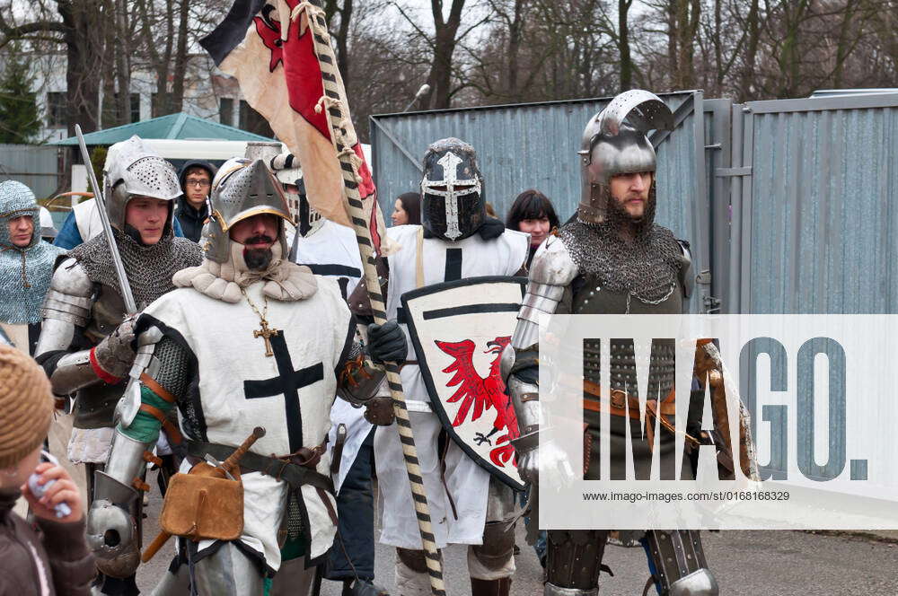 KALININGRAD - JANUARY 8: historical reconstruction knightly battle ...