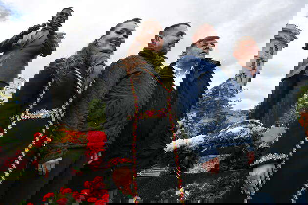 MOSCOW, RUSSIA - : Kobzon s daughter Natalya Rappoport and widow Nelli ...