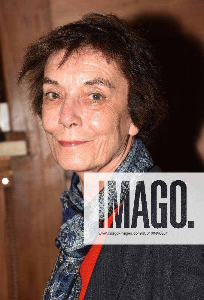 Irene Clarin actress hair near munich 09 09 2022 small theater hair ...