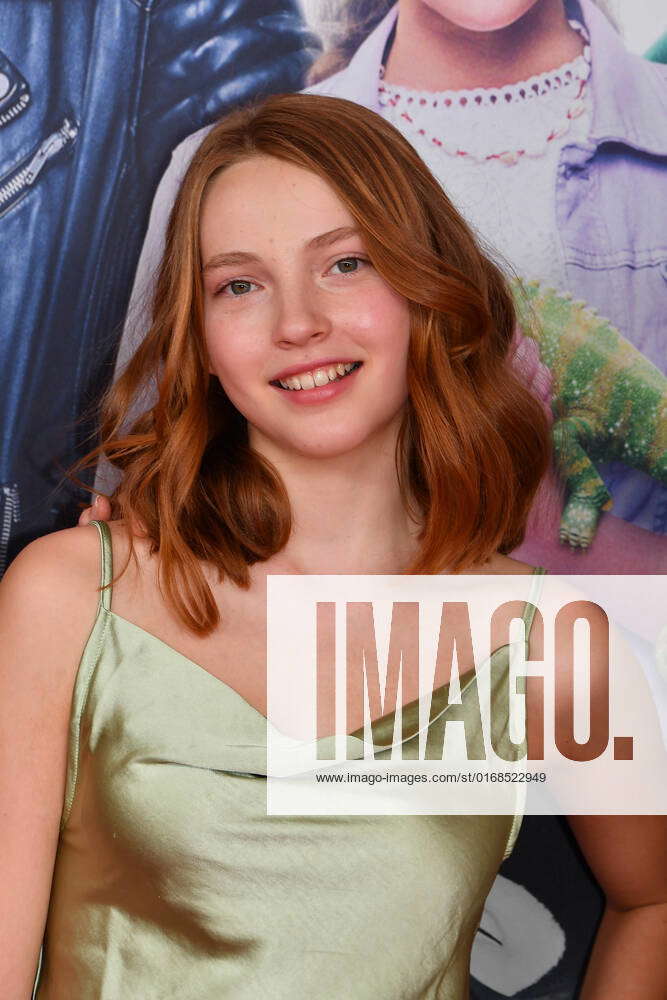 Emilia Maier Premiere The School of Magical Animals 2 Mathäser ...