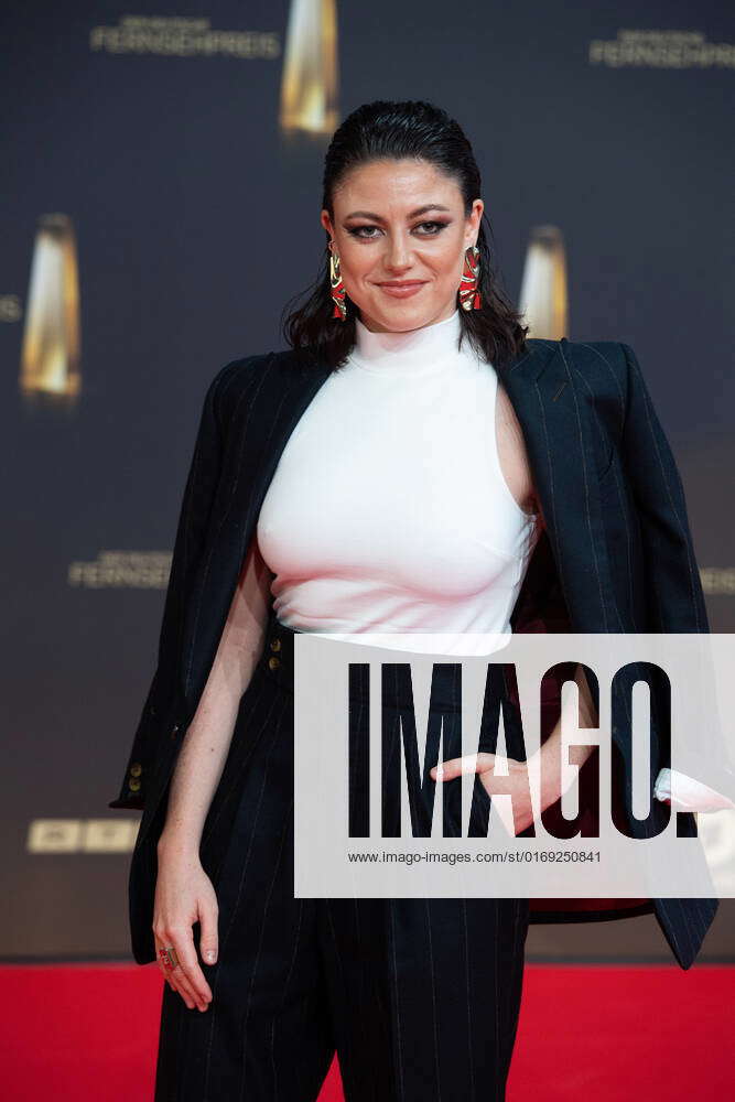 TAHNEE, Comedian, Tahnee SCHAFFARCZIK red carpet, red carpet show ...