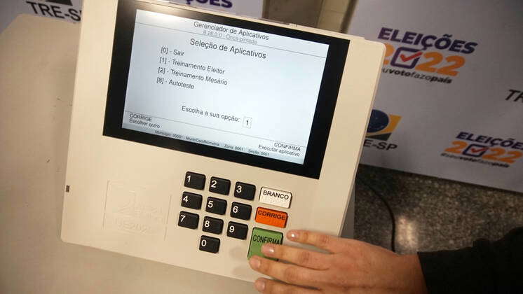 Electronic Voting Machine 2022 Model A new version of the electronic ...