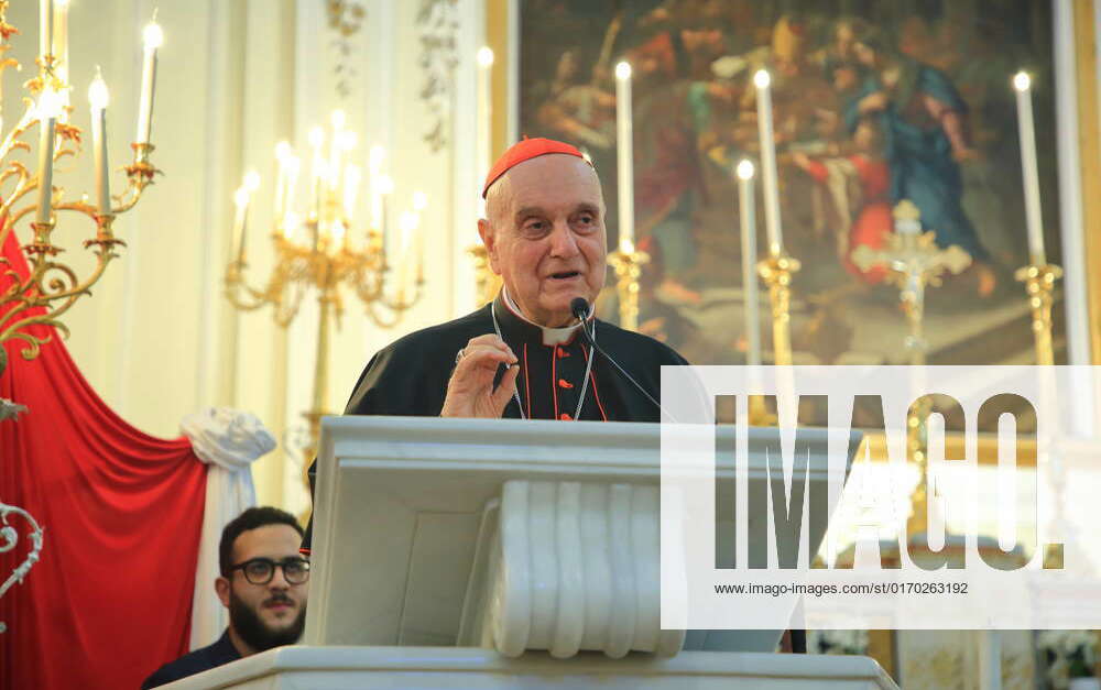 Italy: Cardinal Angelo Comastri meets the faithful Italian Cardinal ...