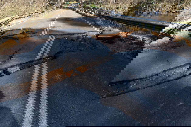 VIC FLOODS, The Highway Bridge at Axedale damaged by the floodwater of ...