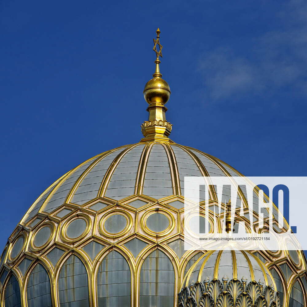 New Synagogue, with gold-plated Ribs overdrawn drum dome, Germany ...