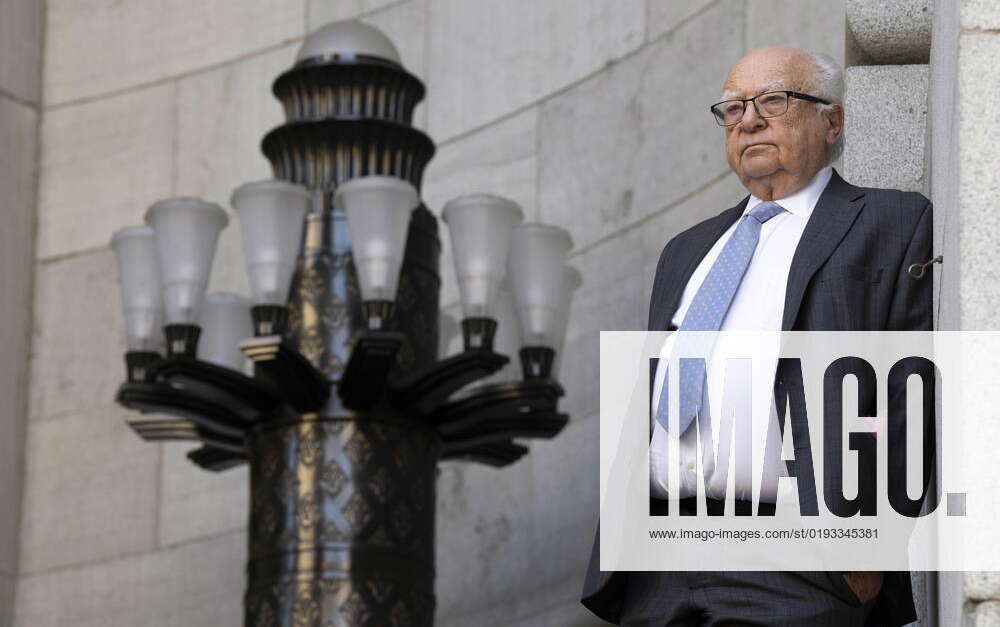 November 7, 2022, Montreal, PQ, Canada: Lawyer Julius Grey stands ...