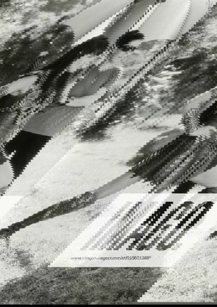 New Zealand actress Lucy Lawless in the TV Series Hercules & Xena ...