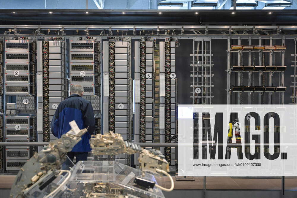 Switch cabinets for telecommunications, Heinz Nixdorf MuseumsForum ...