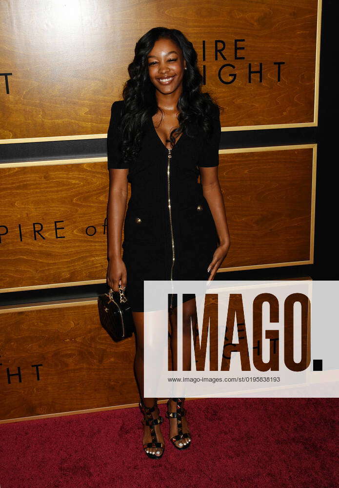 BEVERLY HILLS, CALIFORNIA - DECEMBER 01: Victoria Richards attends Los ...