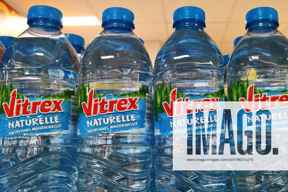 Vitrex water, Naturelle mineral water at the food discounter