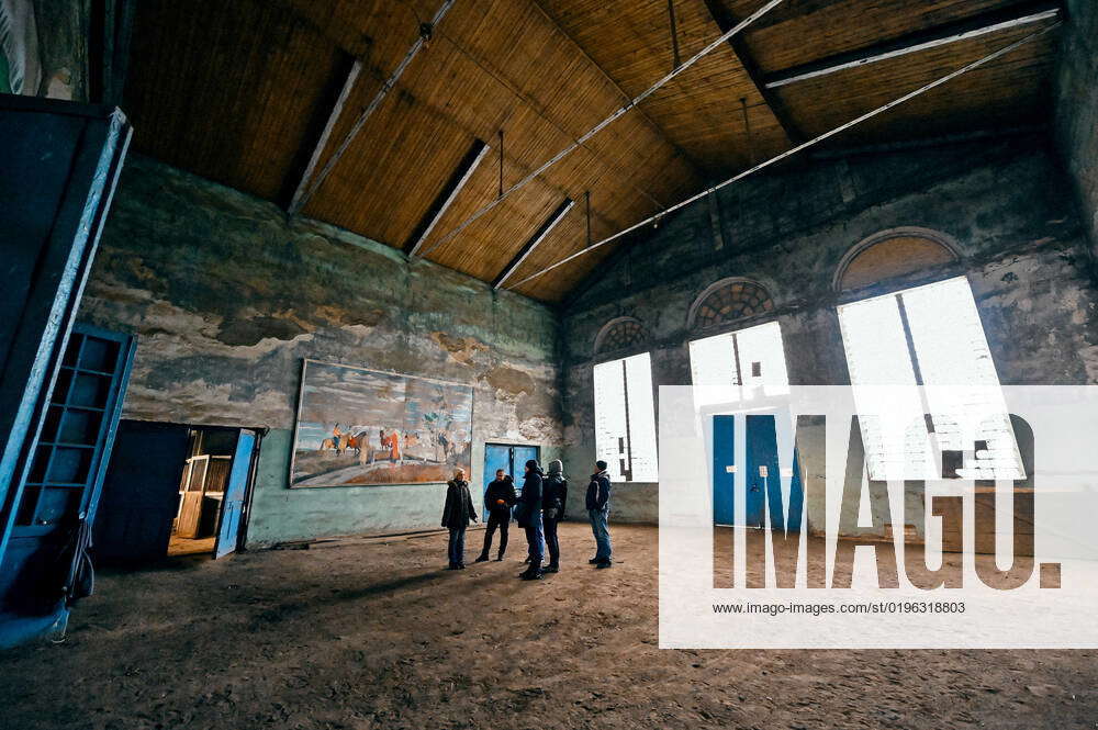 TRUDOVE, UKRAINE - DECEMBER 2, 2022 - People visit the Zaporizhzhia ...