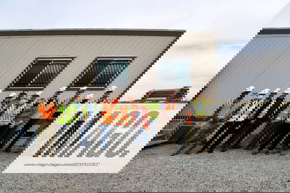 Employees and service members with the U.S. Army Corps of Engineers Sacramento District and the