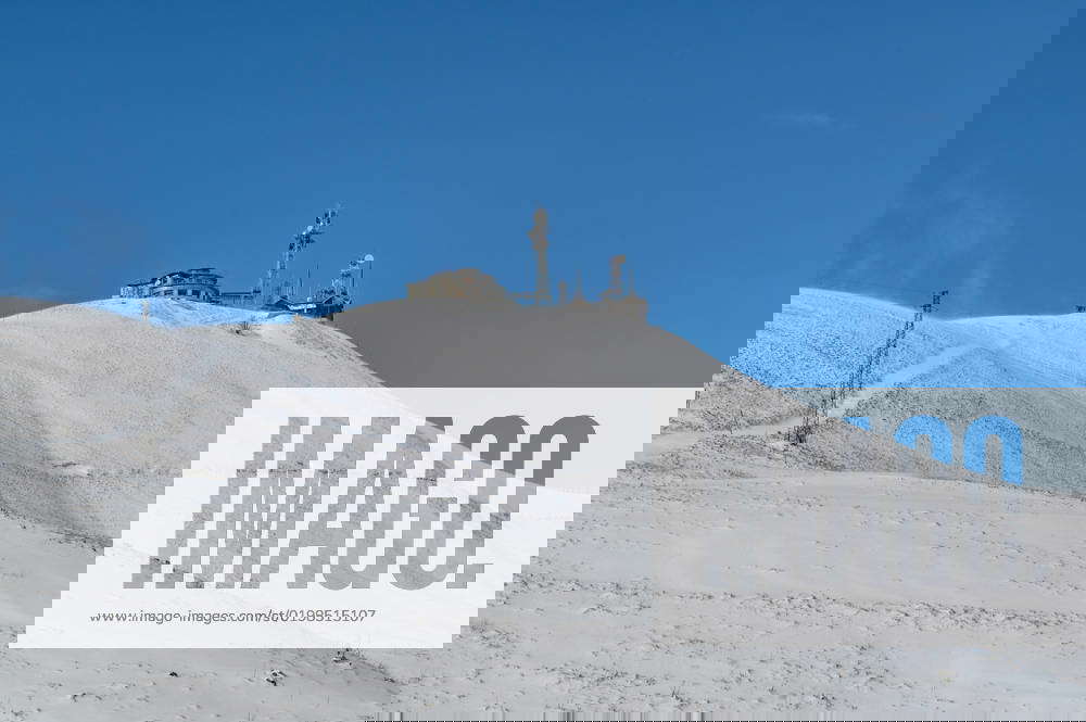 Monte Terminillo - 10 January 2023 Tourists enjoy the snows of Mount ...