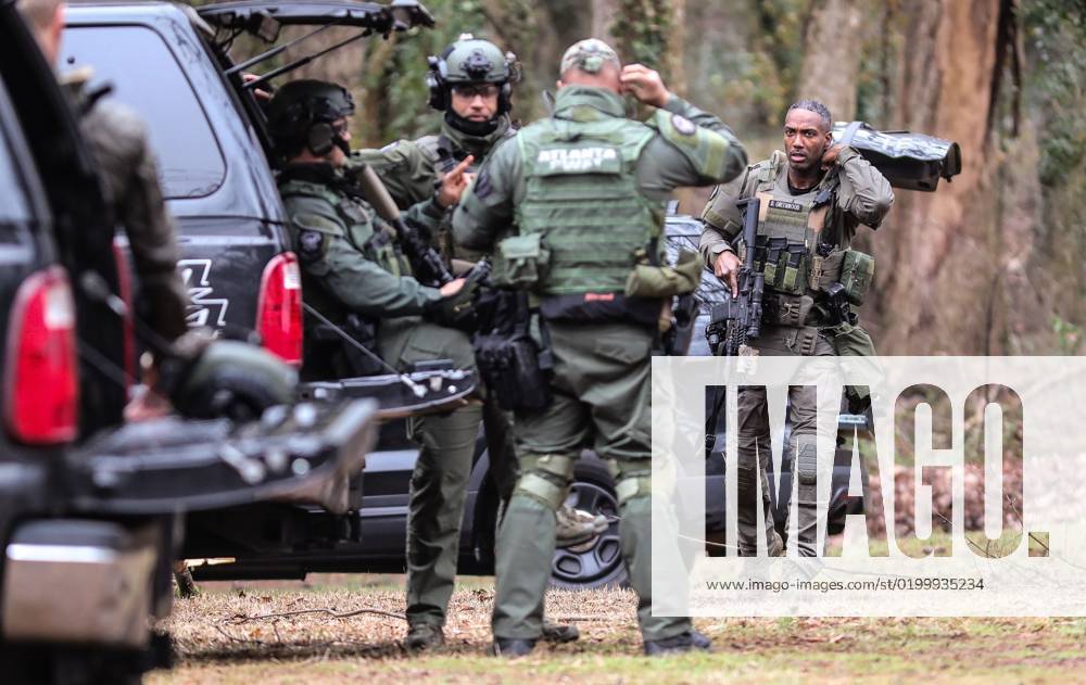 January 18, 2023: Members of the Atlanta police SWAT team gather at ...