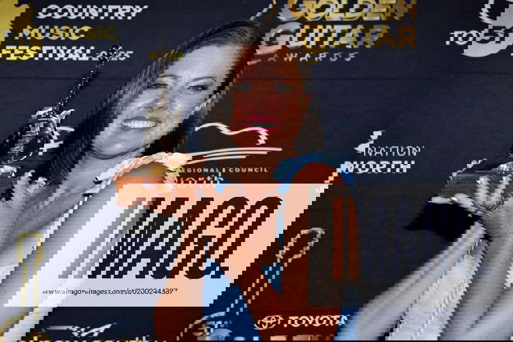 TAMWORTH COUNTRY MUSIC FESTIVAL 2023, Female Artist of the Year winner ...