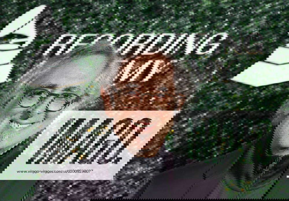 Jeffrey Lesser arrives on the red carpet at the 65th Annual GRAMMY ...