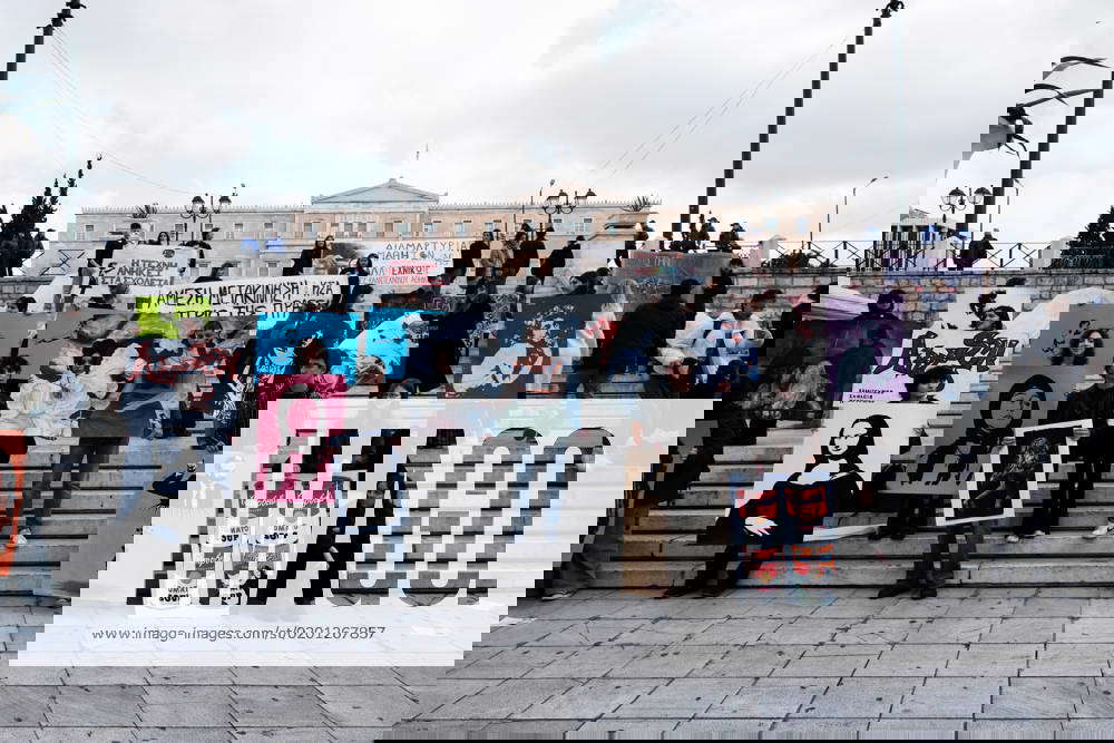 Art Schools Protest In Athens Save Art protest against the equating ...