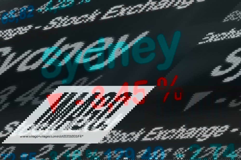 Sydney stock exchange moving down. Australia, Sydney negative stock ...