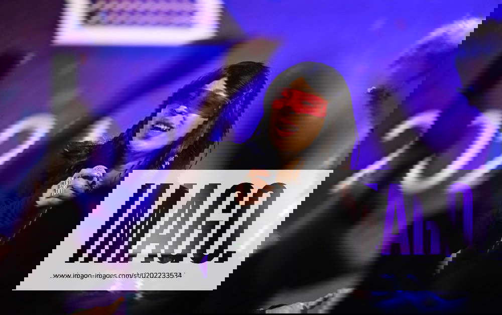 STOCKHOLM 20230206 Leila K uppträder under QX-galan pa Cirkus i ...