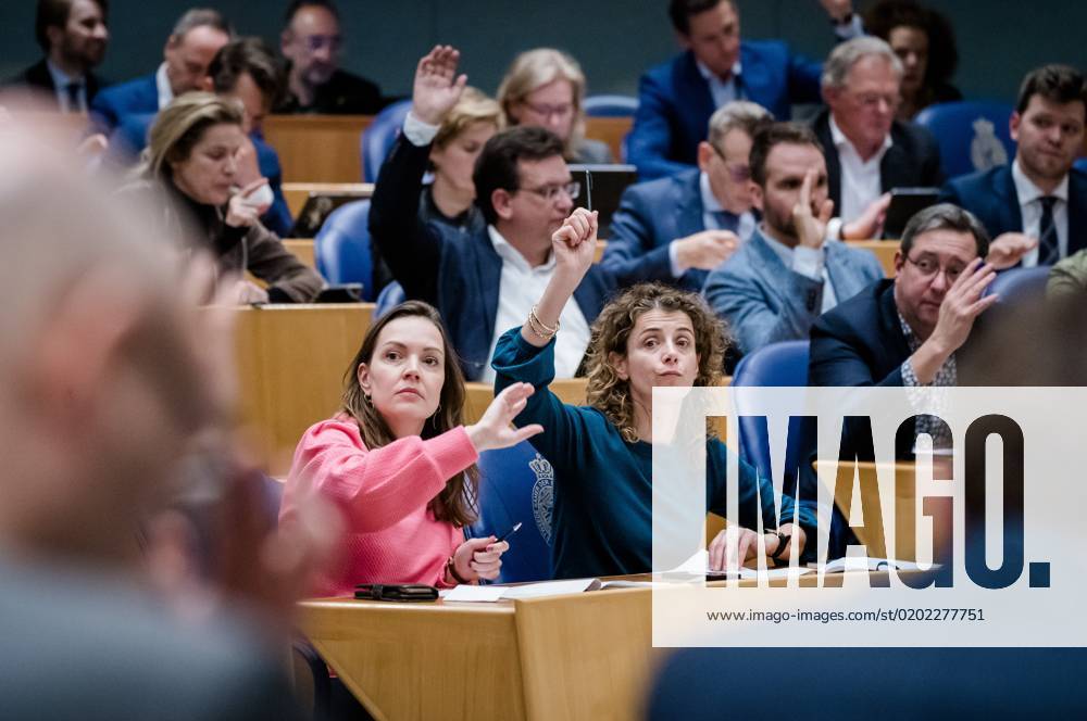 THE HAGUE Bente Becker VVD and Sophie Hermans VVD during a vote in the ...