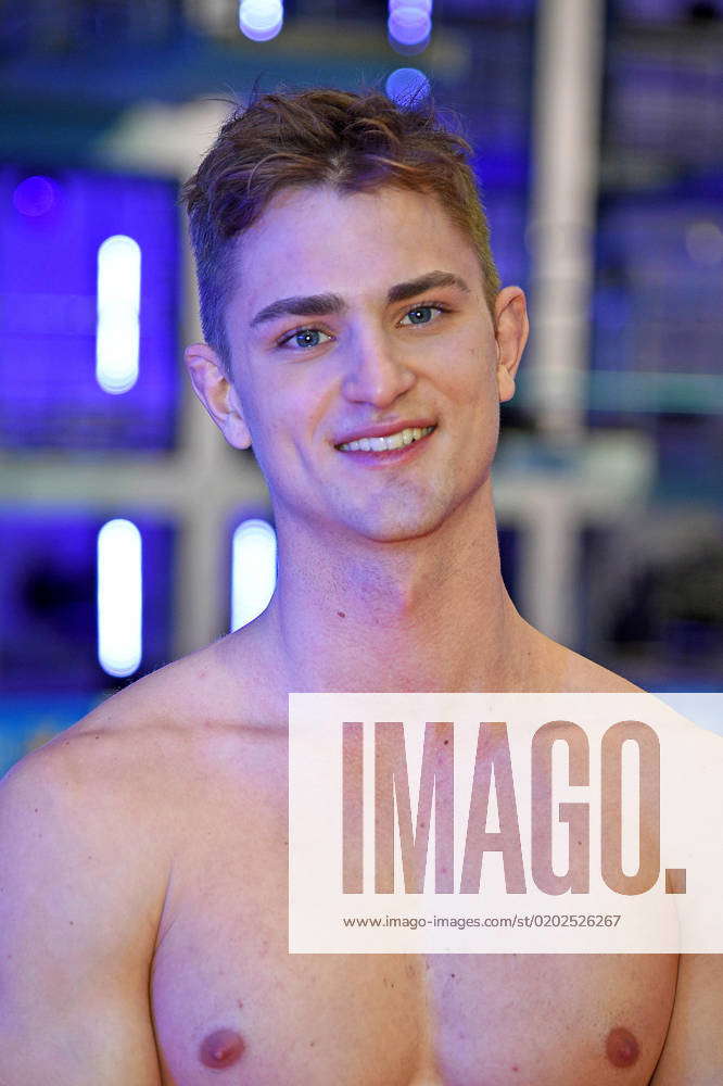 Simon Brunner Ninja Warrior at the photo session for RTL TURMSPRINGEN ...