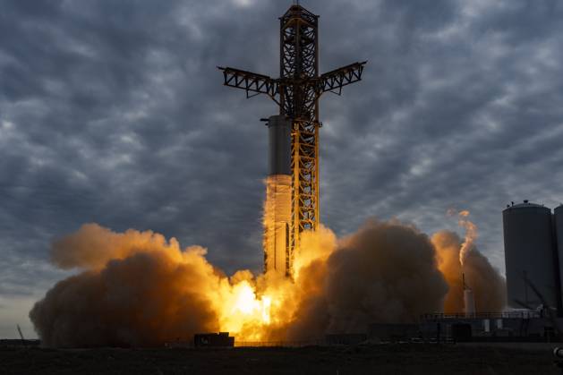 SpaceX s Super Heavy Booster 7 completed a full-duration static fire ...