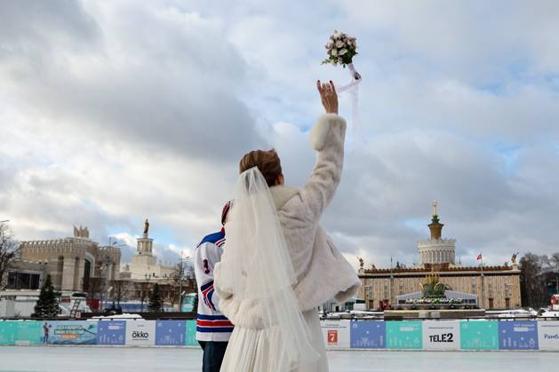 RUSSIA, MOSCOW - : Alexei Makarov and Maria Kobets have their wedding ...