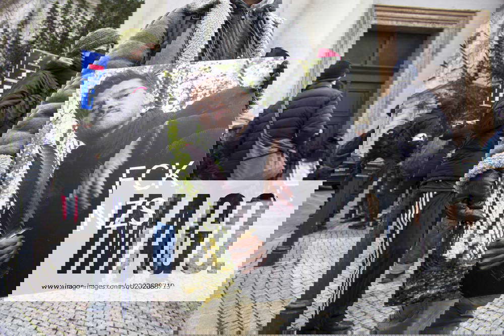 Day of Honour Antifa counter demonstration , Budapest, Hungary UNGARN ...