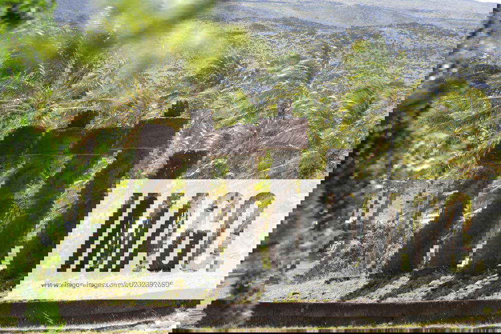 Easter Island is a Polynesian island in the southeastern Pacific Ocean ...