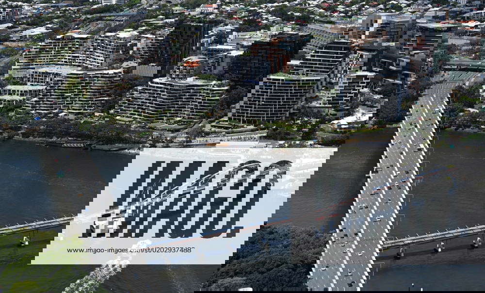 BRISBANE STOCK, The Captain Cook Bridge and the Goodwill Bridge are ...